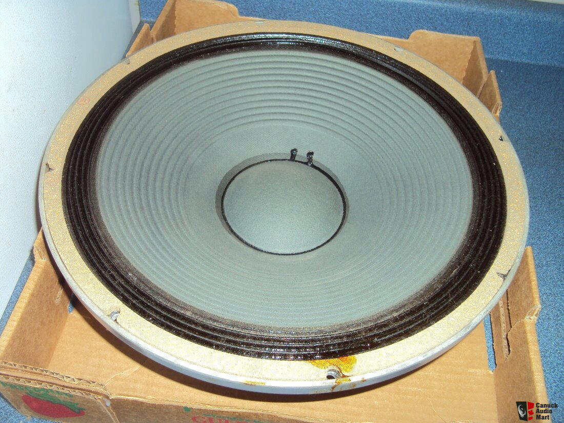 Pair of vintage JBL LE15B for JBL L200 Studio Master Speakers Photo ...