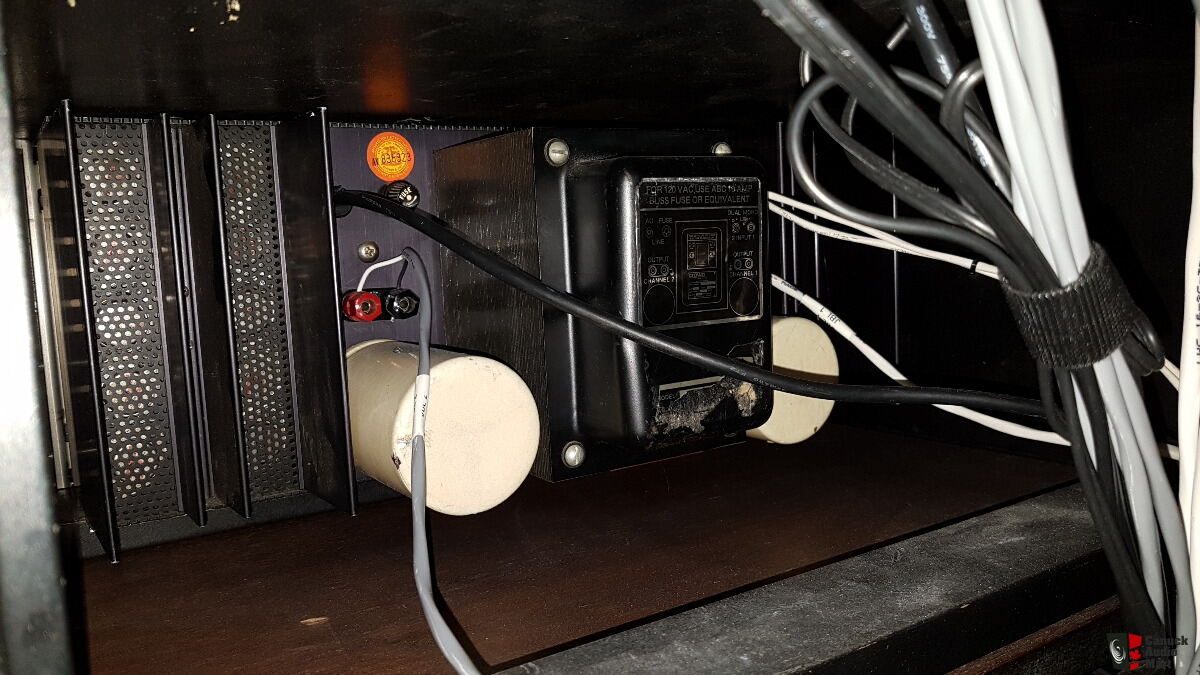 Crown DC300A Amplifier and IC150 Pre-Amplifier in original rack Vintage ...