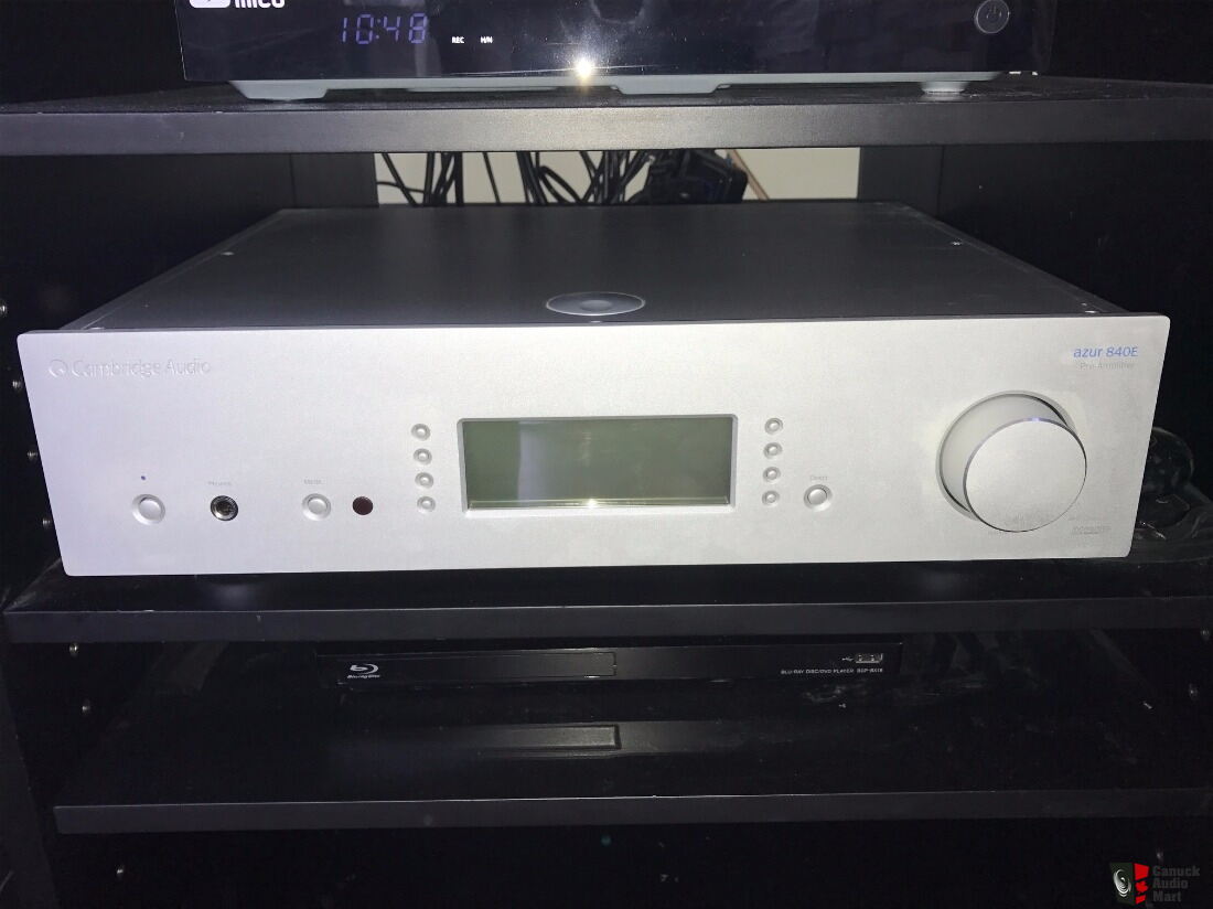 Cambridge azur 840 w + preamp 840e Photo #1432473 - US Audio Mart