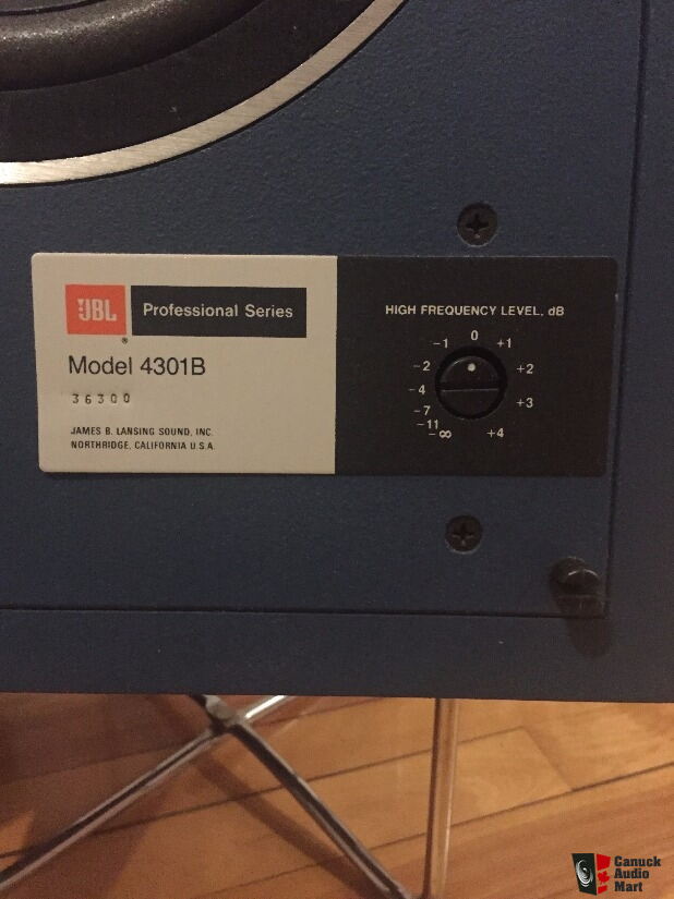 JBL 4301B Professional Series Monitors Photo #1444601 - Canuck Audio Mart