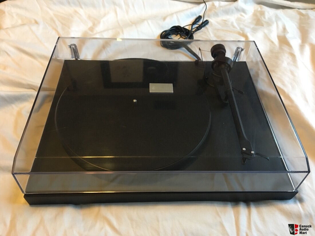 Pro Ject Debut iii Turntable Photo #1457660 - Canuck Audio Mart