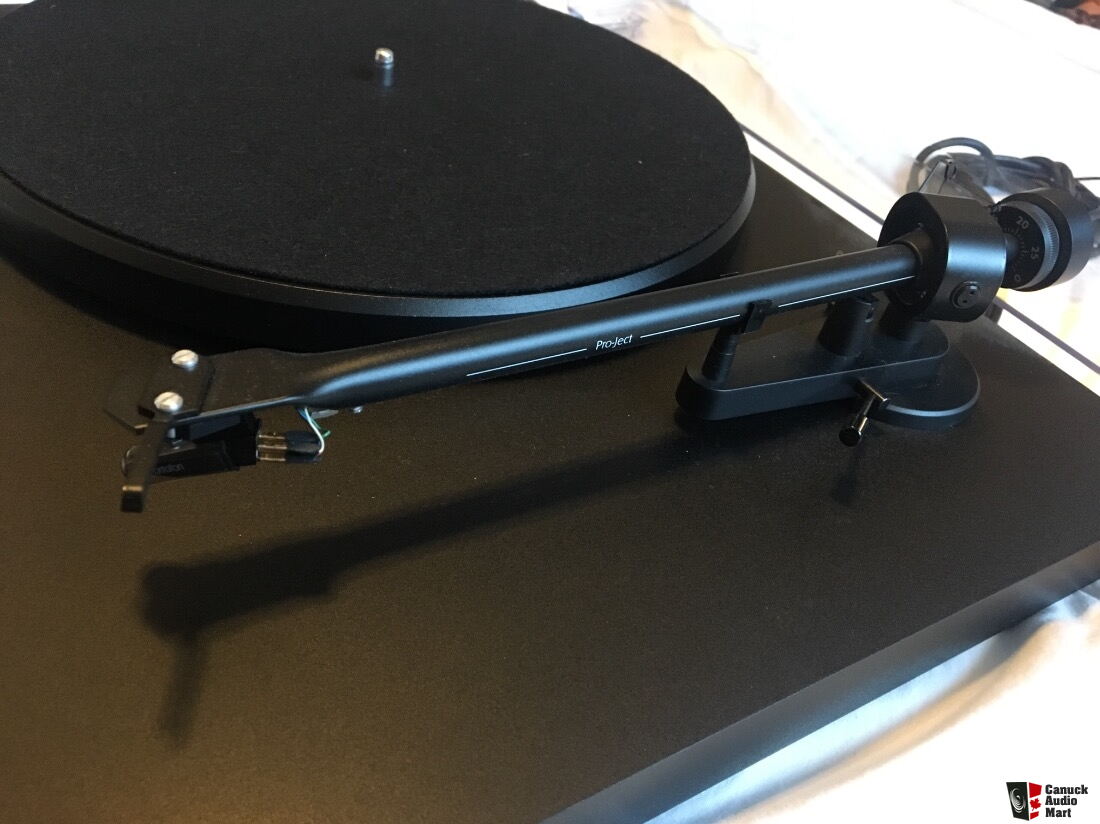 Pro Ject Debut iii Turntable Photo #1457660 - Canuck Audio Mart