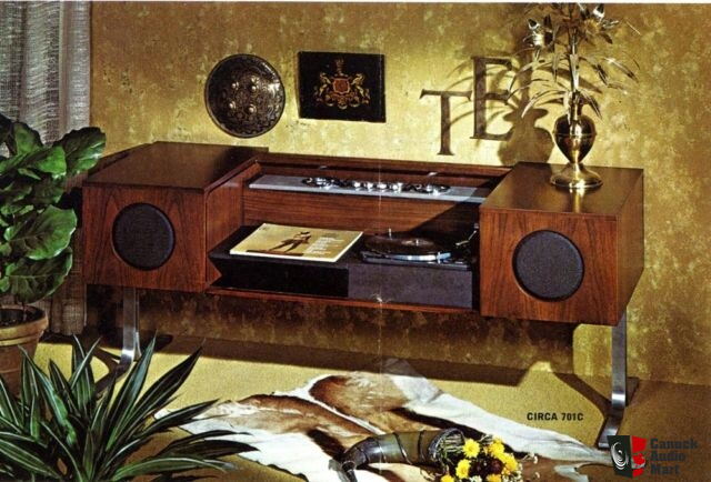 Vintage Electrohome Circa 709 and 701 Console Stereo Photo #1466127 ...