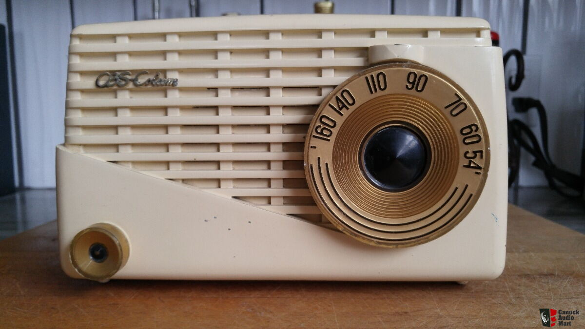 Collection of early tube tabletop radios Photo #1467731 - Canuck Audio Mart