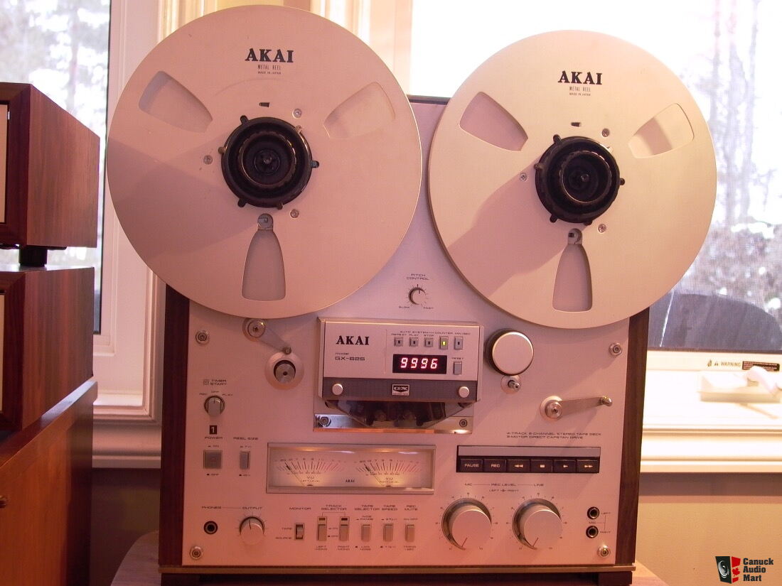 Super, Super Clean Akai GX-625 10'5" reel to reel tape deck Photo ...
