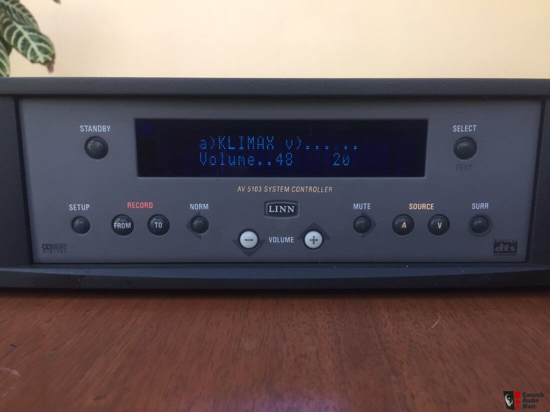 LINN AV5103 Pre-Amp with LINN AV5101 Remote Photo #1536406 - Canuck ...