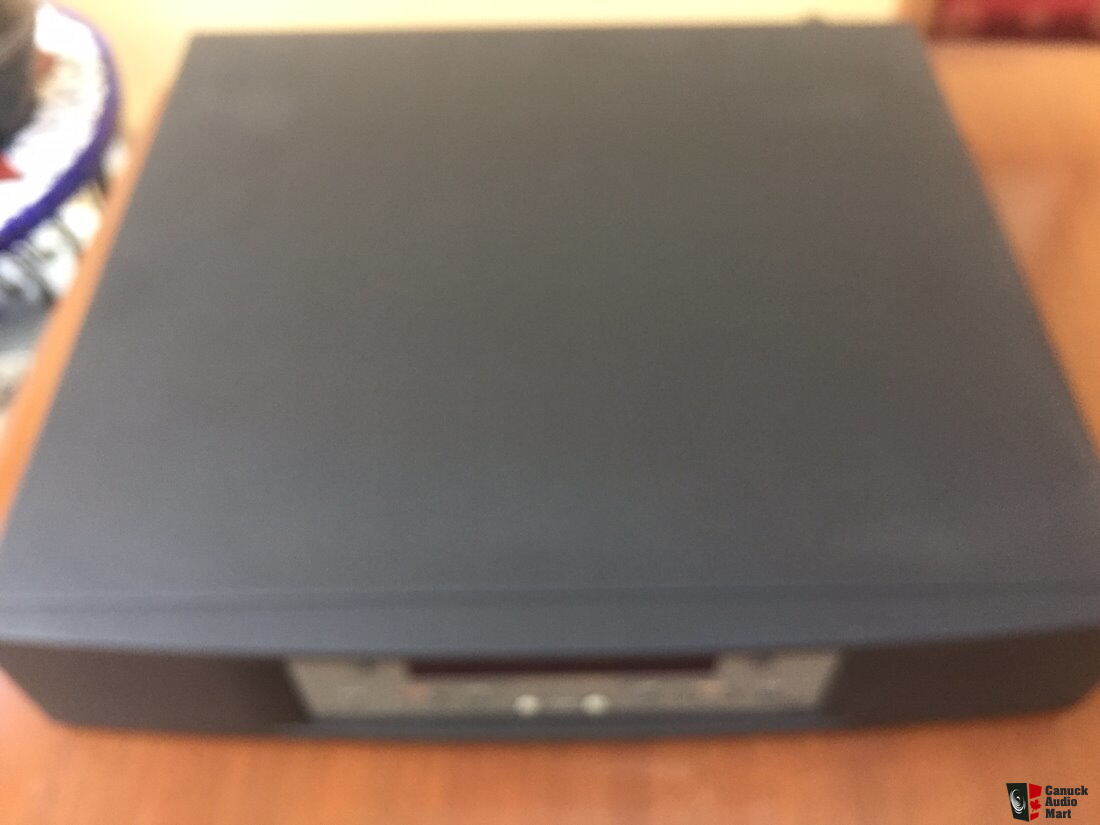LINN AV5103 Pre-Amp with LINN AV5101 Remote Photo #1536401 - UK Audio Mart