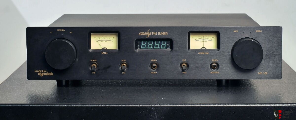 Magnum Dynalab MD-102 Analog Tuner.- Balanced and RCA Outputs Photo ...