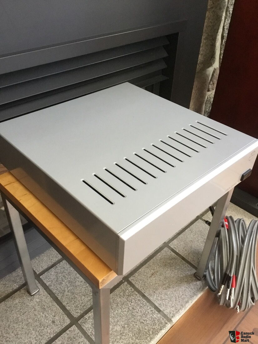 Linn Keilidh Bi-Amped Speakers with 2 Linn LK85 Power Amps Photo ...