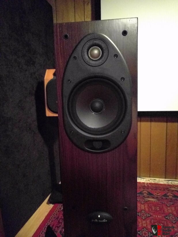 Polk RT-1000p speakers with built-in powered subwoofers Photo #1558124 ...