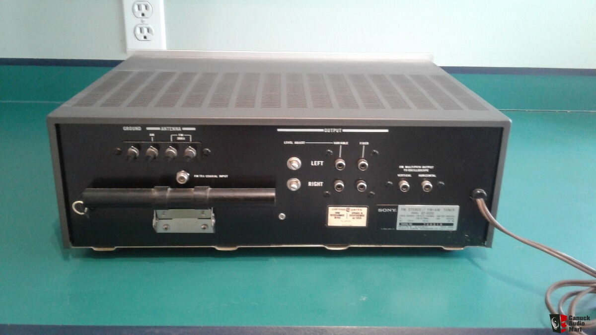 Sony 2000f pre amp 3200f power amp and 5130 tuner Photo #1599445 ...