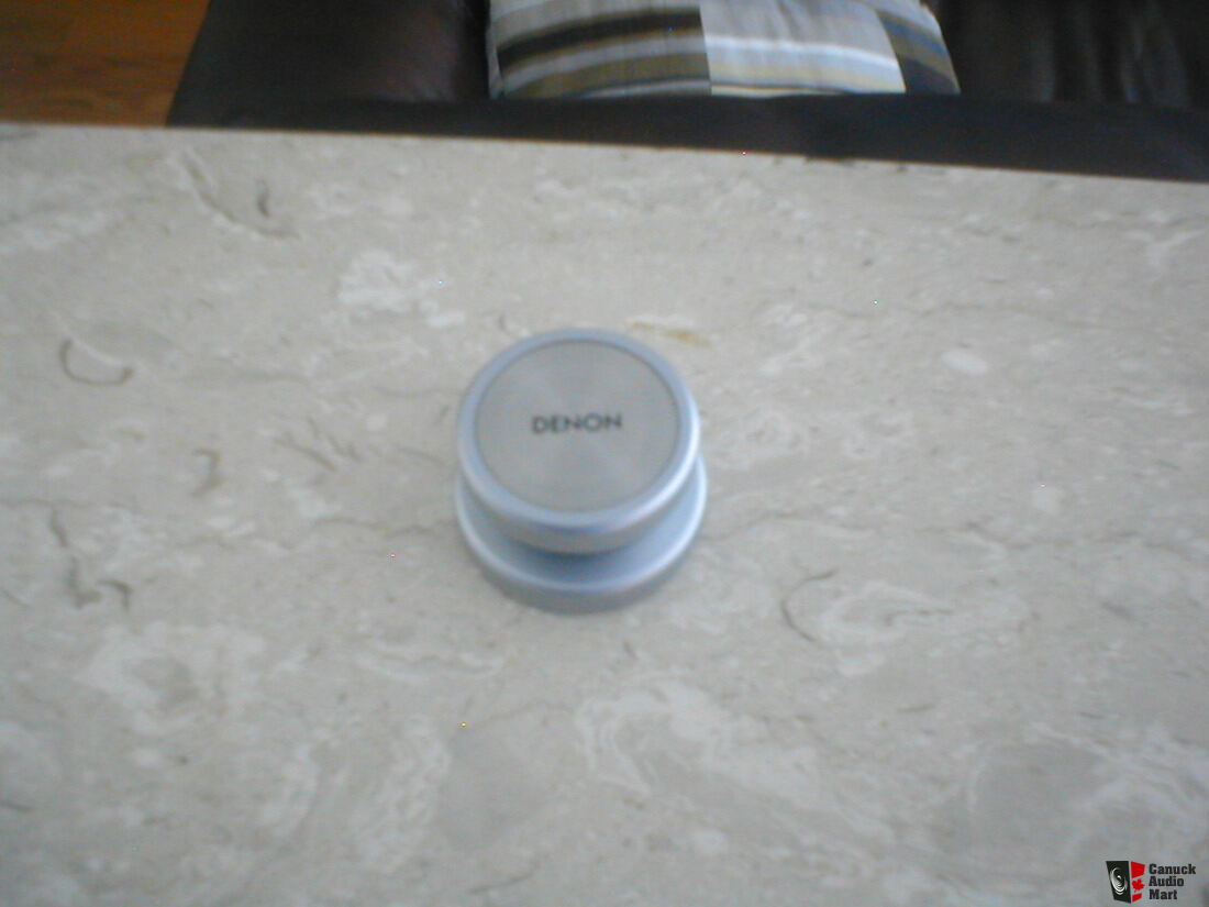 Denon disc stabilizer For Sale - Canuck Audio Mart