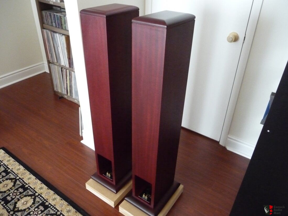 Acoustic Technologies Classic-Series Loudspeaker Photo #1619960 - UK ...