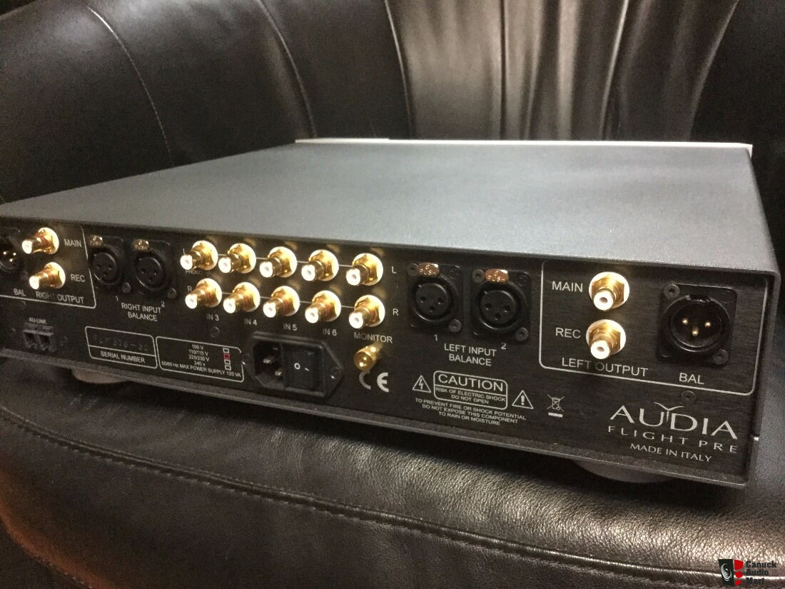 Audia Flight Pre Mk3.2 Preamplifier Photo #1622049 - UK Audio Mart