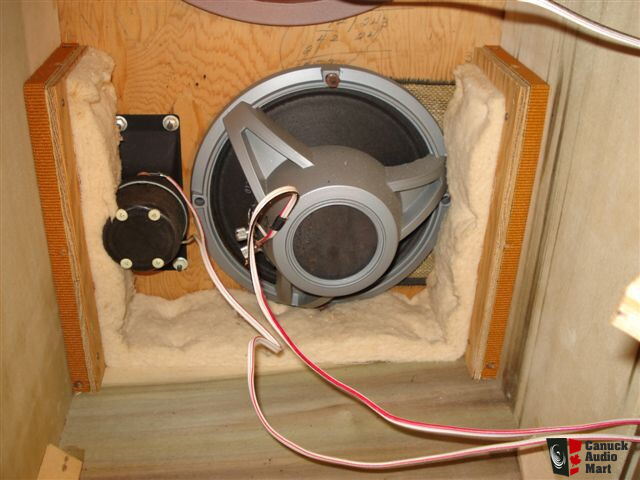 ELECTRO VOICE 3-WAY ‘LOW RESONANCE ULTRA COMPACT SYSTEM’. Photo #162221 ...
