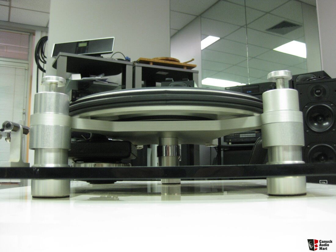 Oracle Delphi MK II Turntable Photo #1628939 - Canuck Audio Mart