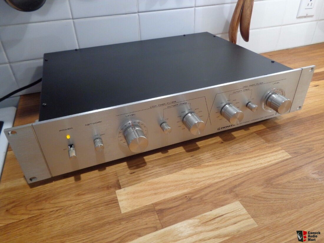 1 Pioneer D-70 SPEC hi-fi electronic crossover low and high pass 2 4 ...
