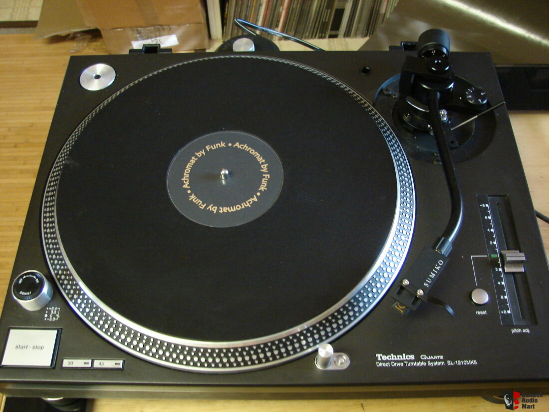 Technics SL-1210 Mk 5 with Jelco 750D tonearm, Goldring 1042 cart Photo ...