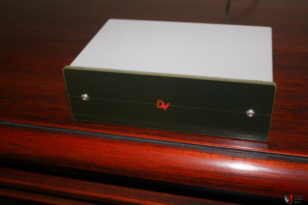 Dynavector P75 MK2 phono preamp Photo #1665684 - Canuck Audio Mart
