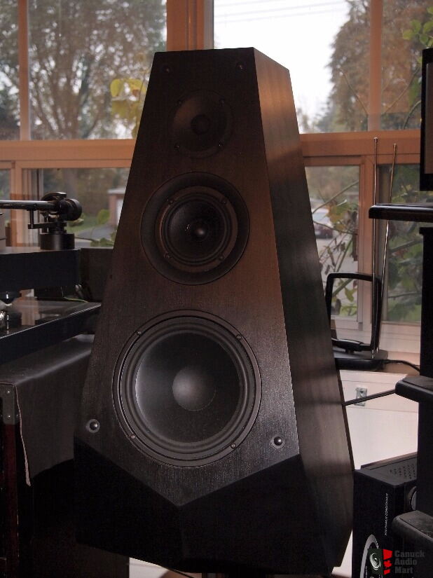 SONY SS - M7 Classic Audiophile Series (Three Way) Speakers