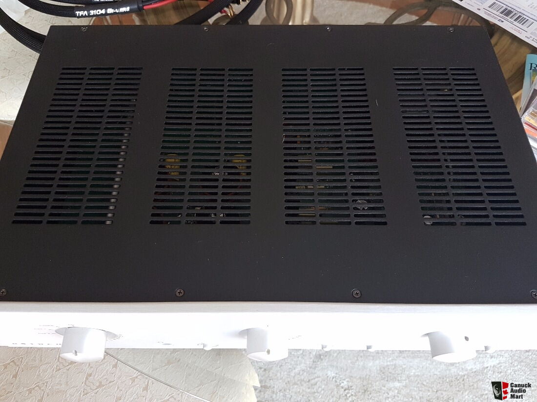 Anthem Pre1L tube preamp with extra sets of new tubes Photo #1700792 ...