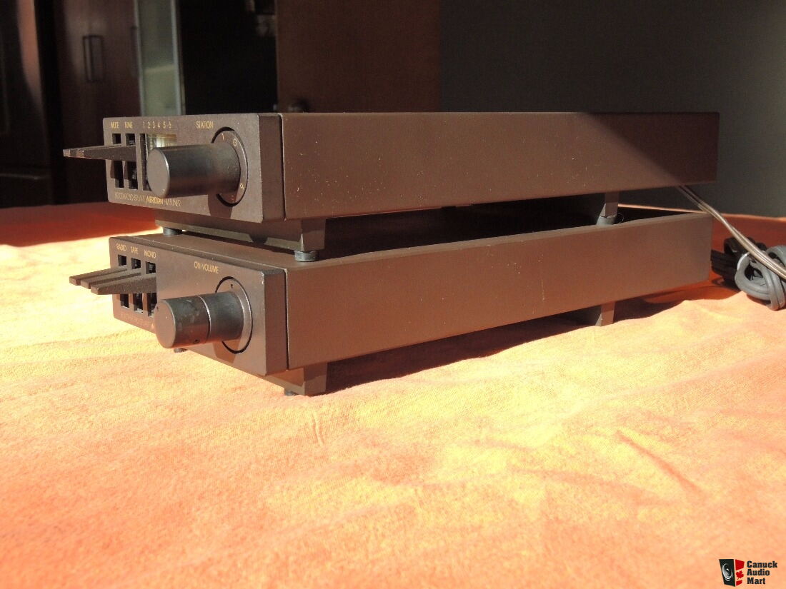 Vintage British Meridian Preamp 101 with tuner 104 Photo #1704661 - UK ...