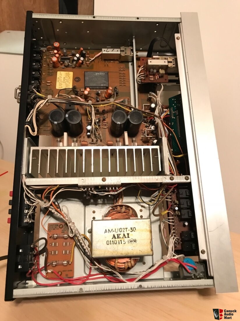 Serviced 1980 Akai AM-UO2 Integrated Amplifier and matching AT-K02 ...