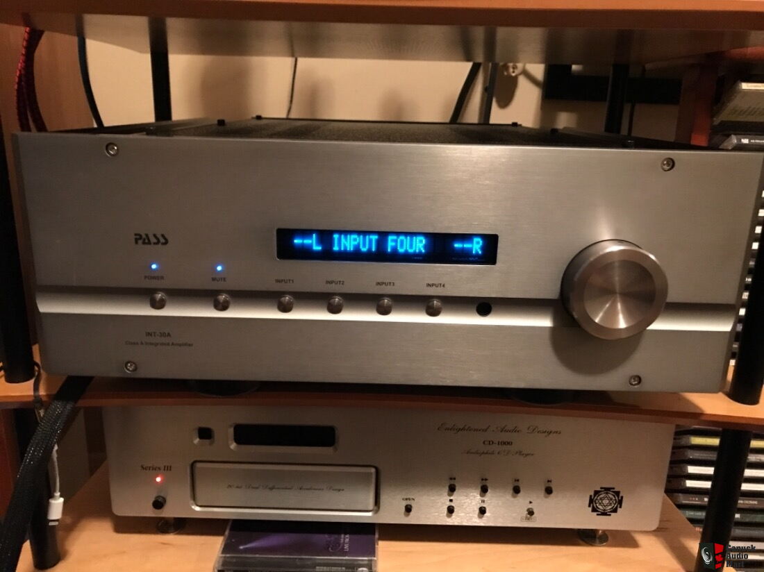 Pass Labs INT 30A Integrated Amp Class A Photo #1714586 - Canuck Audio Mart