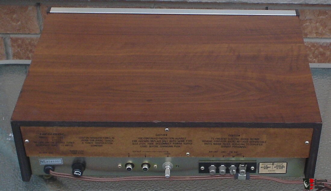 HOLD** Realistic TM-1000 (31-1981) AM/ FM Stereo Tuner Photo #1723659 ...