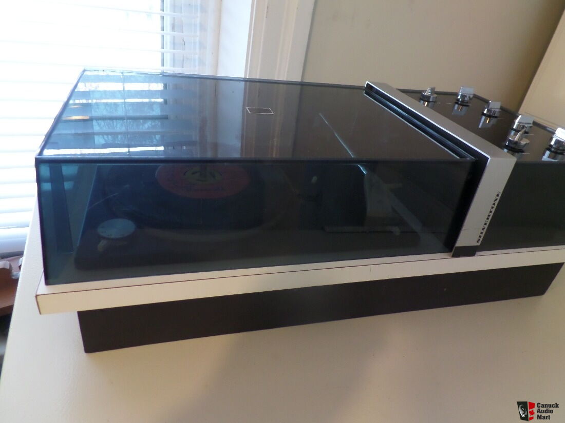Classic Silvertone Stereo Photo #1737879 - Canuck Audio Mart