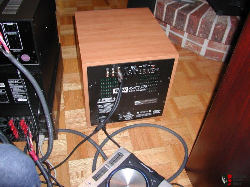 B&W ASW 2500 subwoofer