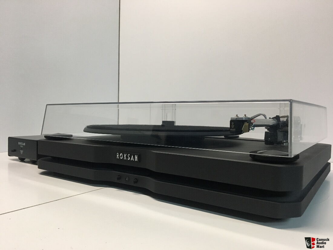 Roksan Radius Turntable w/DS-U Photo #1764656 - UK Audio Mart