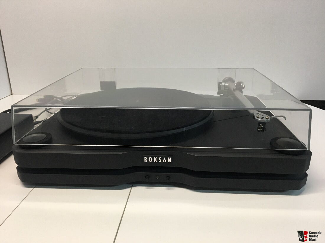 Roksan Radius Turntable w/DS-U Photo #1764656 - UK Audio Mart