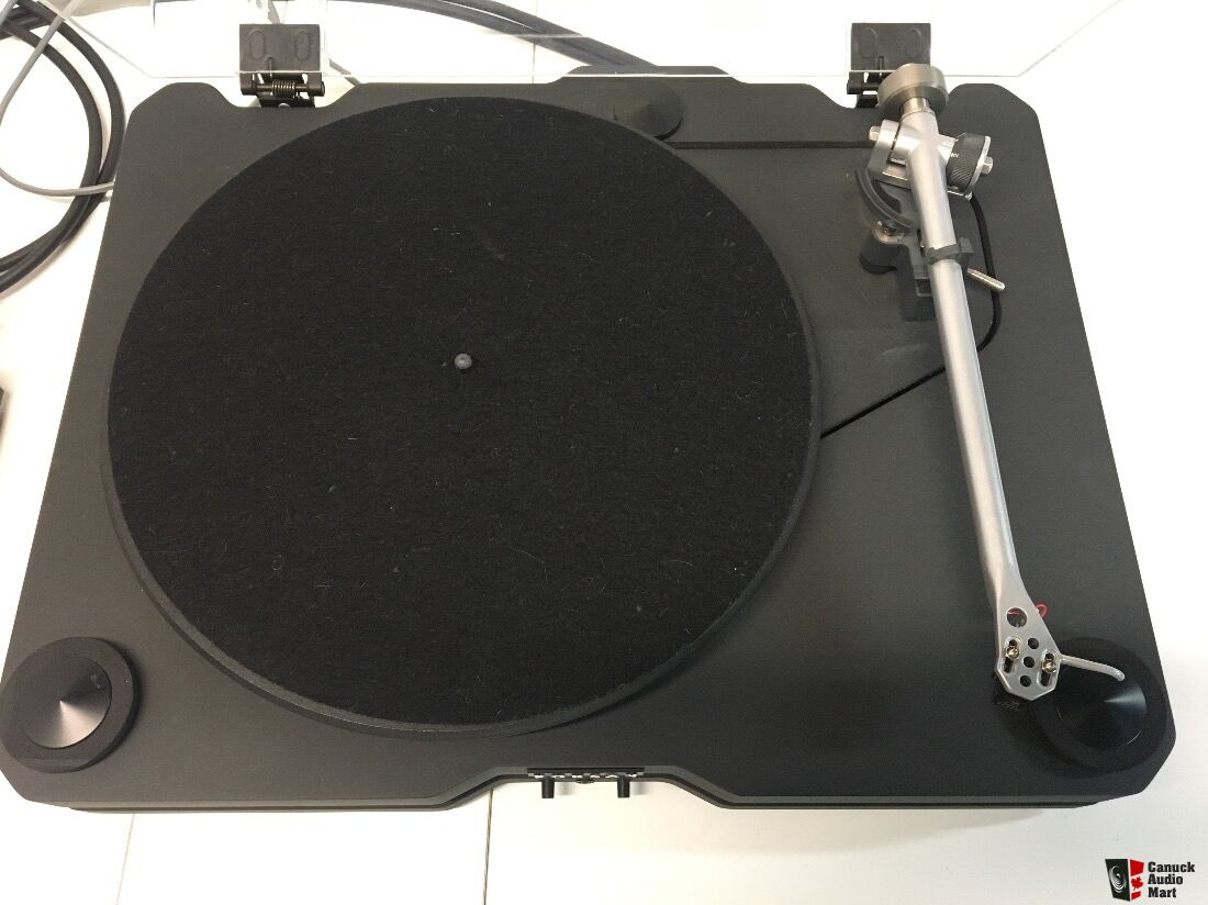 Roksan Radius Turntable w/DS-U Photo #1764658 - UK Audio Mart