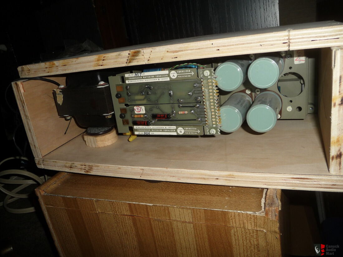jbl se408s amplifier Photo #1768828 - Canuck Audio Mart