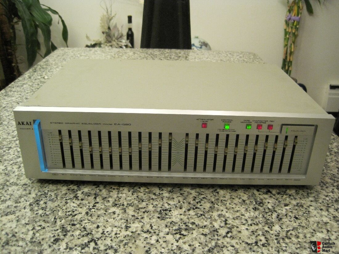 Akai EA-G90 12-Band Stereo Graphic Equalizer Photo #1783640 - US Audio Mart