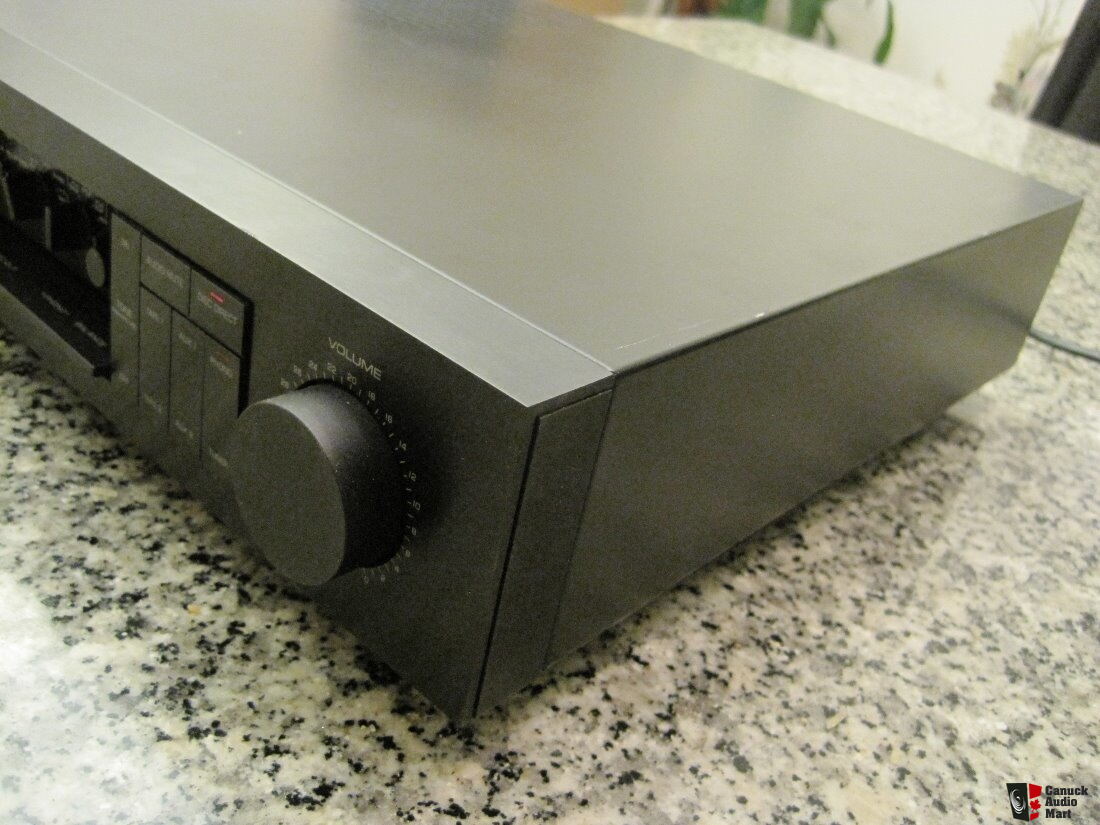 Yamaha C70 Stereo Control Pre-Amp Photo #1784497 - UK Audio Mart