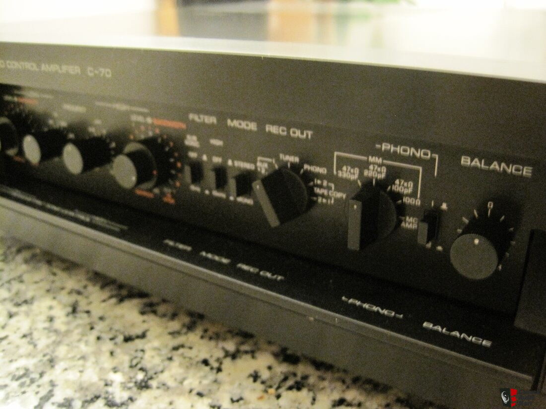 Yamaha C70 Stereo Control Pre-Amp Photo #1784507 - UK Audio Mart