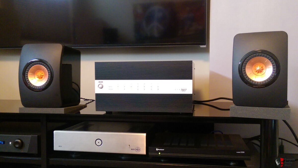 Adcom GFA 7807 (7x300 watts @ 8 Ohms - All Channels Driven) For Sale Or ...