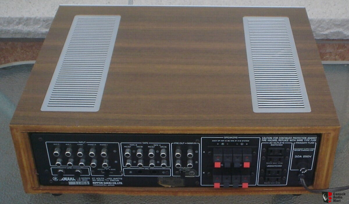 Yamaha CA-800 Stereo Integrated Amplifier, Class A + Yamaha CT-800 ...