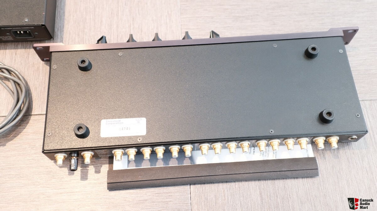 Threshold FET 9 Preamplifier in Black Updated by Jon Soderberg ...