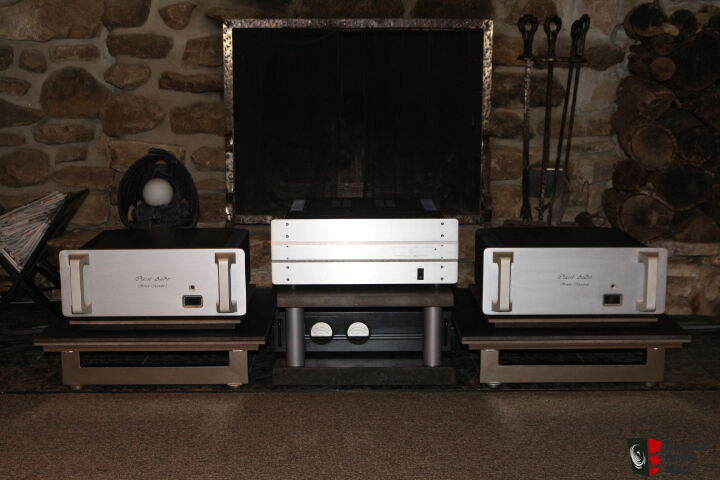 Classe Audio M700 (seven hundred) mono block Photo #1827791 - Canuck ...