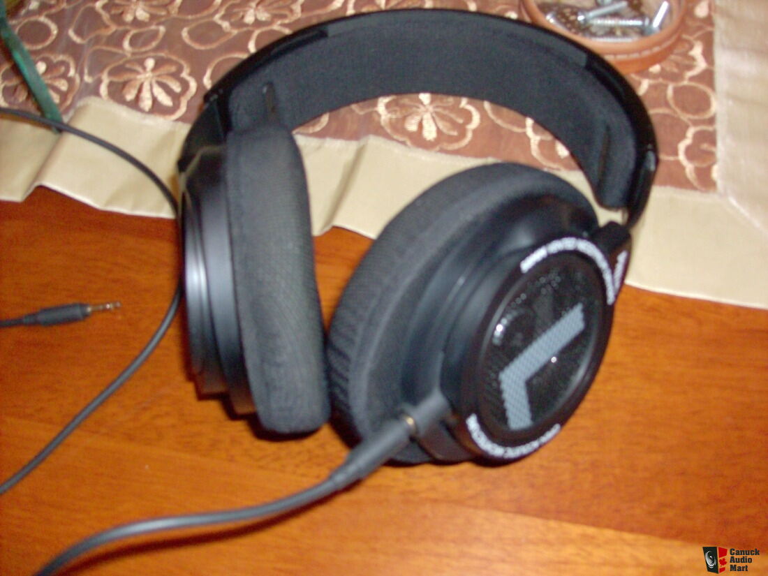 Philips SHP 9500 Headphones Photo #1828436 - Canuck Audio Mart