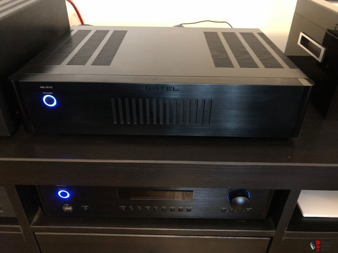 Rotel RB-1572 Amplifier 2 x 250 Watts For Sale - Canuck Audio Mart