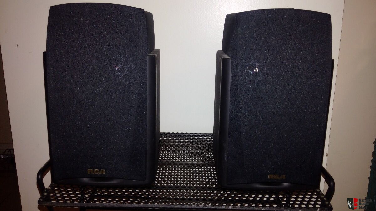Linaeum Bookshelf Speakers with Kevlar Mid/Bass Driver For Sale ...
