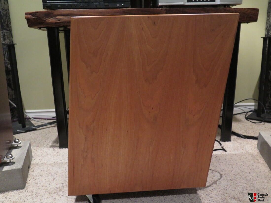 Angstrom Profondo sub local sale only Photo #1850467 - UK Audio Mart