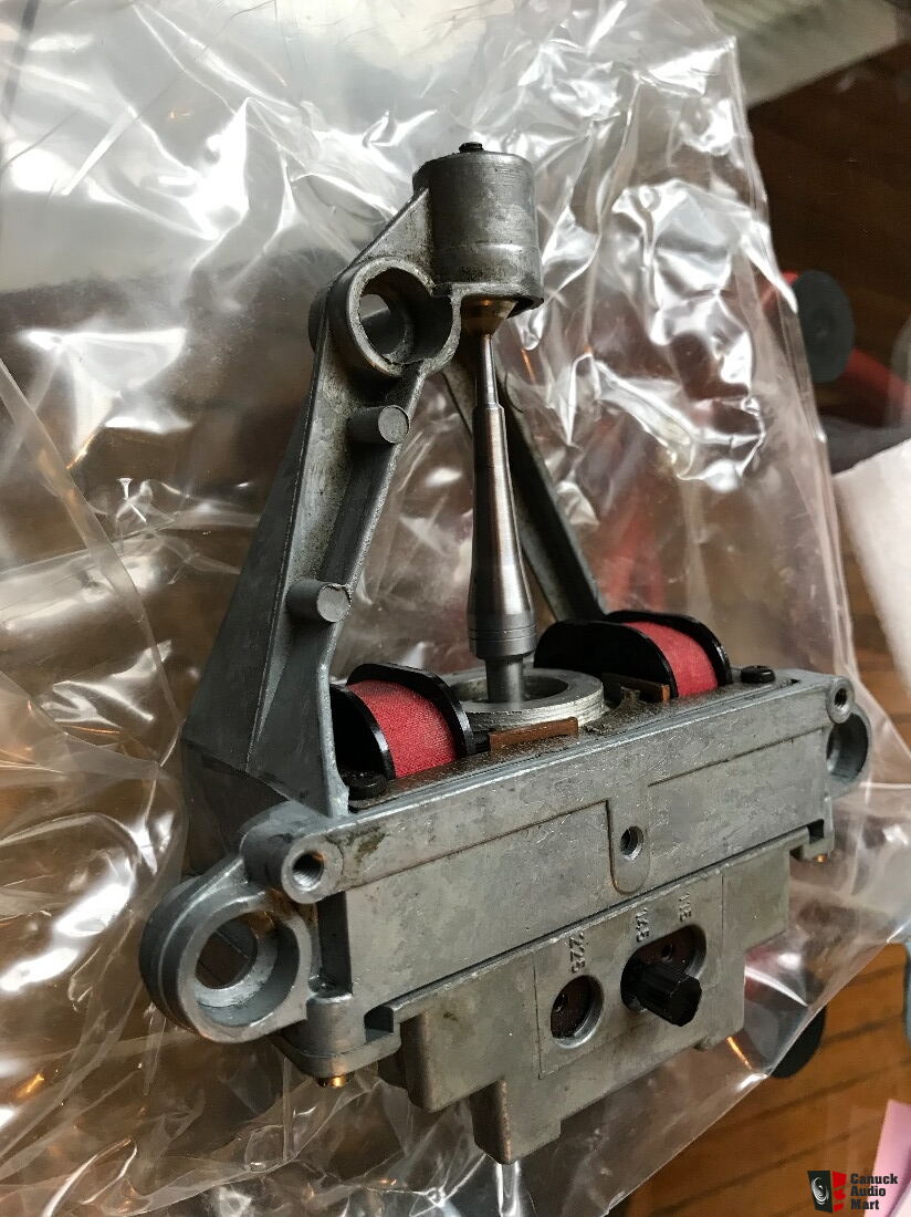 Lenco L75 motor (50 hz) Photo #1852864 - UK Audio Mart
