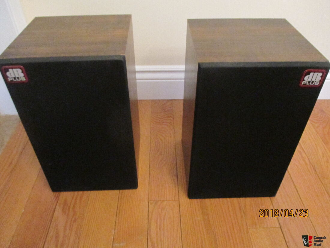 PAIR OF DB PLUS 440 Bookshelf MONITOR Speakers Photo #1864643 - US ...