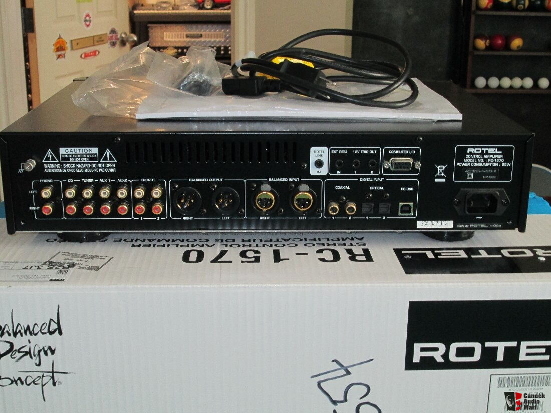 Rotel RC-1570 Preamp with built in DAC Photo #1869911 - UK Audio Mart