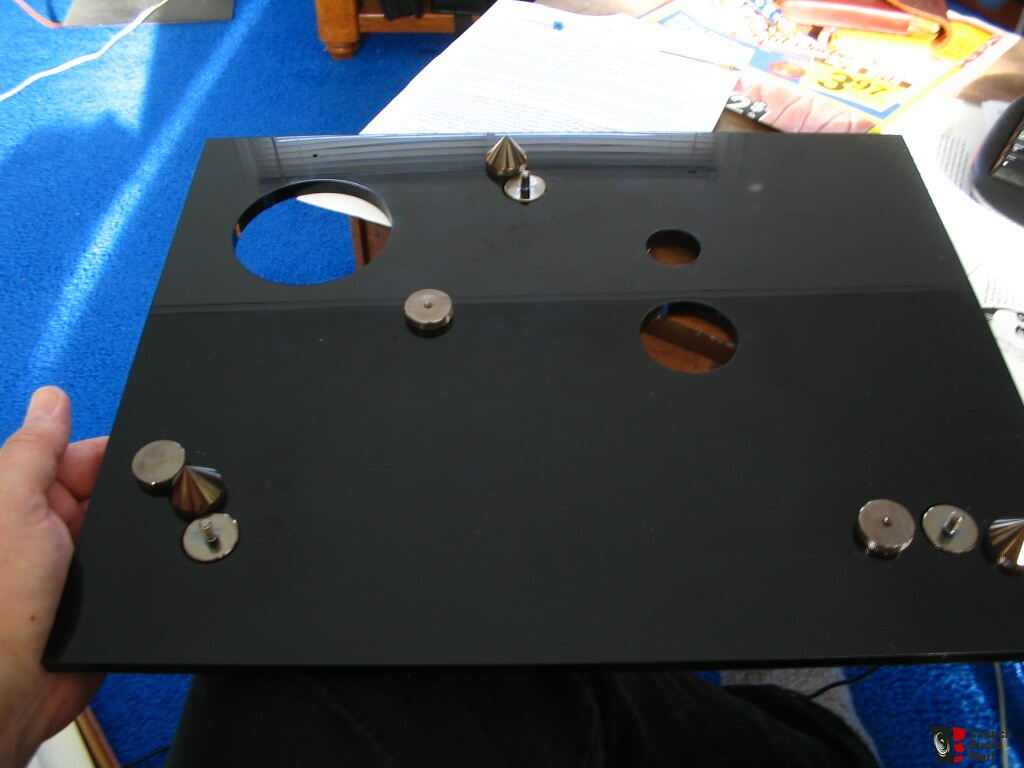 rega P 3 + srm/tech silent base Photo #187103 - Canuck Audio Mart